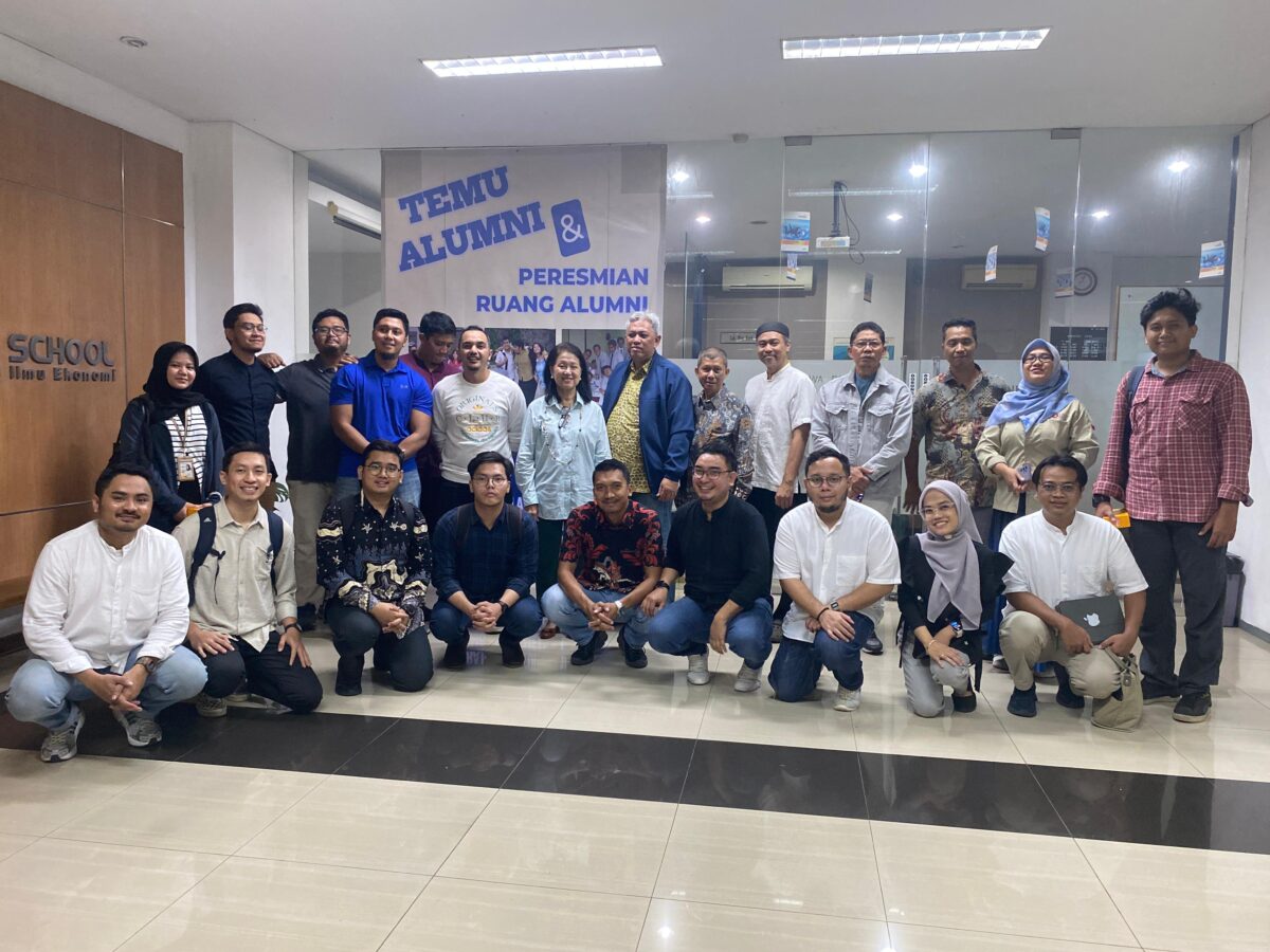 Alumni dan Career Center – Indonesia Banking School